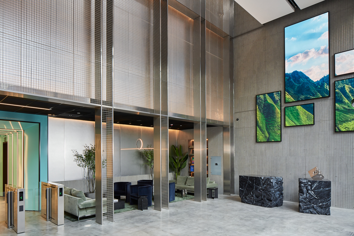 Ilona Rose House - Paola Leon